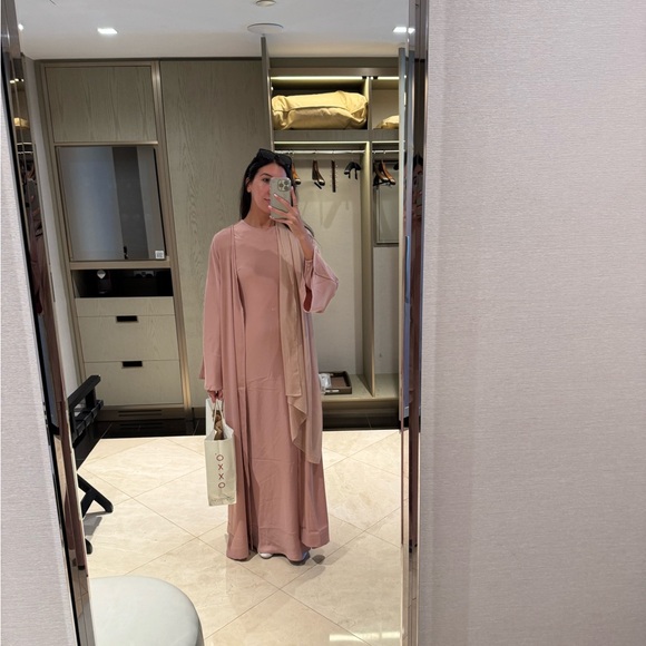 Veiled | Jackets & Coats | Veiled Kamila Open Abaya In Blush | Poshmark